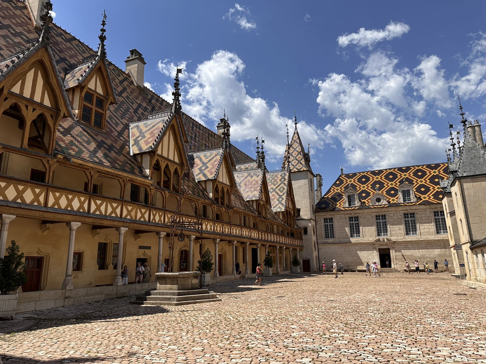 Bourgogne Gains Ground in China - Vino Joy News